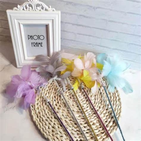 Badu Bg Котешка играчка пръчка с цветни пера Badu Bg