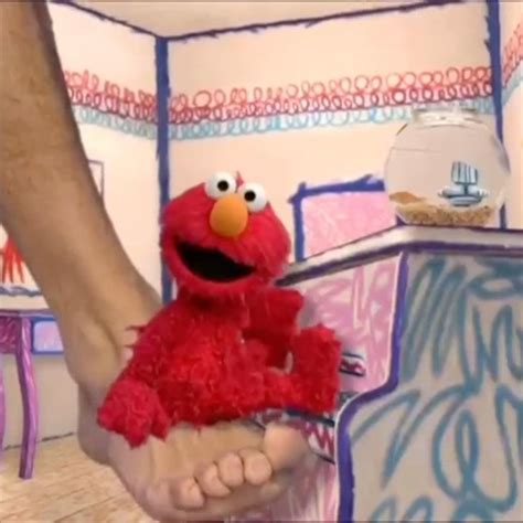 Sesame Street Thought It Was A Good Idea To Make A Feet Episode Of
