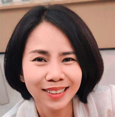 โรงเรียนเทศบาลบูรพาอุบล ขอแสดงความยินดีกับ นางจุฑามาศ พันธุ์ศรี กลุ่มสาระการเรียนรู้ภาษา