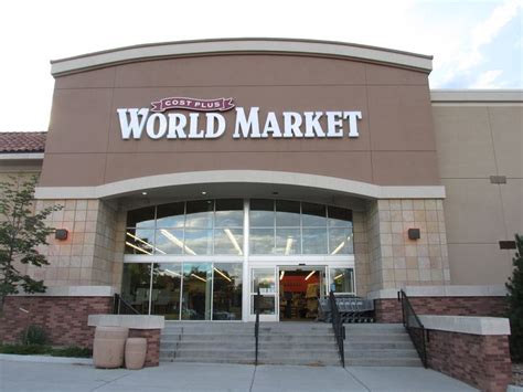 Went Shopping At The World Market In One Of The Big Malls Golden
