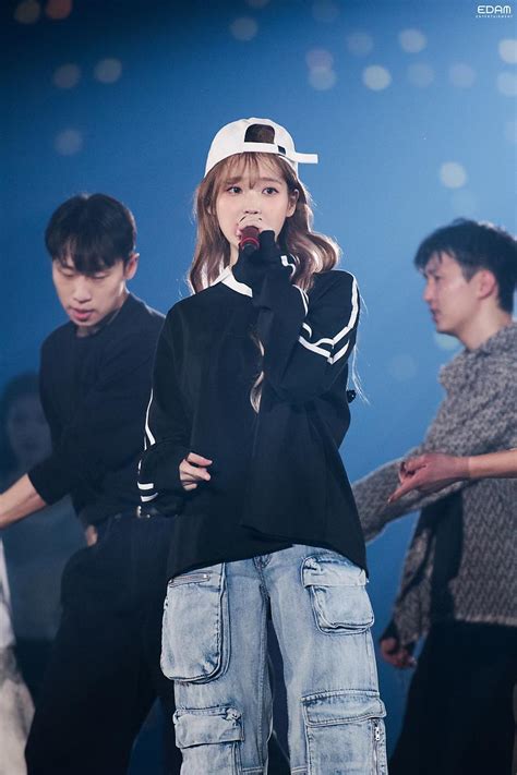 ㅅㅇ 아이유 포스트 월드투어 서울 콘서트 공연 비하인드 여자 연예인 에펨코리아