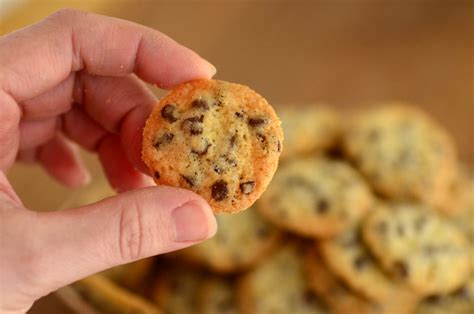 Tiny Crispy Crunchy Chocolate Chip Cookies Artofit