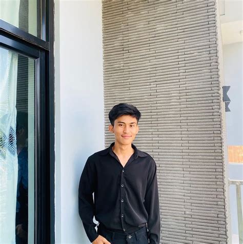 Hein Htet Naing Forex Business Consultant Mandalay