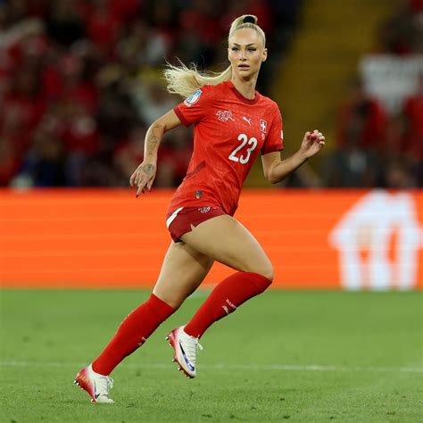 Étoile Prime Video Release Date Cast And Plot Parade