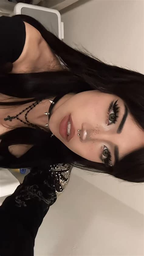 Angelicat “take Her Swimming On The First Date” Me Pulls Up