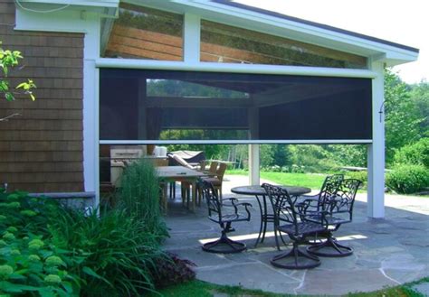 7 Pros And Cons Of Retractable Patio Screens The Frisky