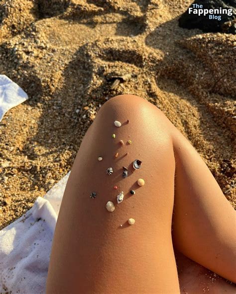 Addison Rae Addiethebaddie Addisonraee Nude Leaks Onlyfans Photo