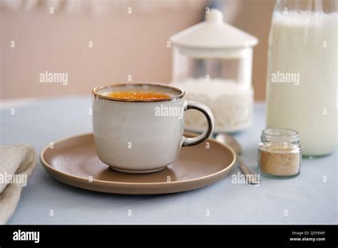 Traditional Turkish hot beverage salep or Sahlep Stock Photo - Alamy