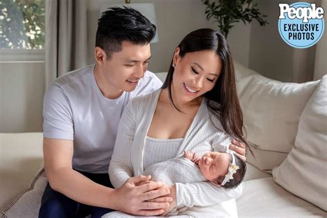 Bling Empire S Kelly Mi Li Opens Up About Spending Days In Confinement With New Baby