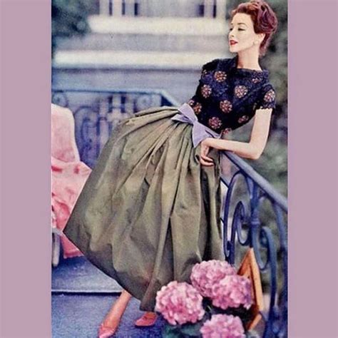 Retro Fashion Photography On Instagram Lizziemontgomerydesign