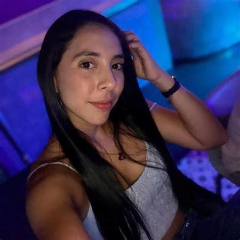 Mayra Alejandra Arias Mayra Ariasz • Threads Say More