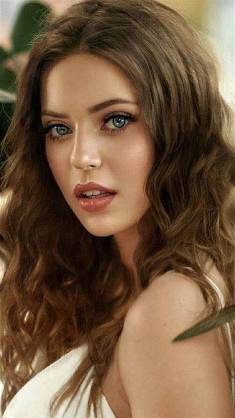 Beautiful Redhead Beautiful Eyes Beauty Women Hair Beauty Pretty