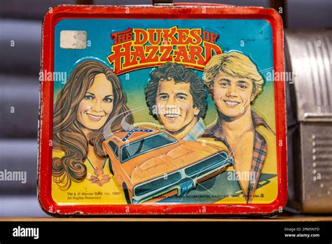 A Photo Of A Vintage 1980 Lunchbox Featuring The General Lee Daisy