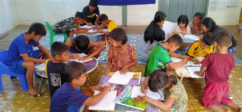 ပိုင်ကျုံမြို့ လူထုအခြေပြုဗဟိုဌာန ကလေးစာဖတ်ခန်း၌ ကျောင်းသား လူငယ်များ ဗလငါး တန်ဖွံ့ဖြိုးတိုးတက