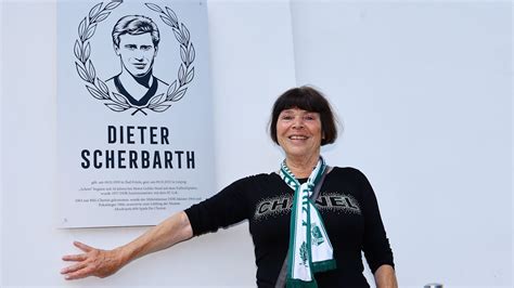 Bei Tribünen Weihe Scherbarth Witwe Beschenkt Chemie Leipzig Sport