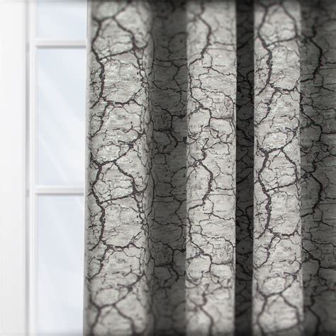 Tectonic Fossil Curtain