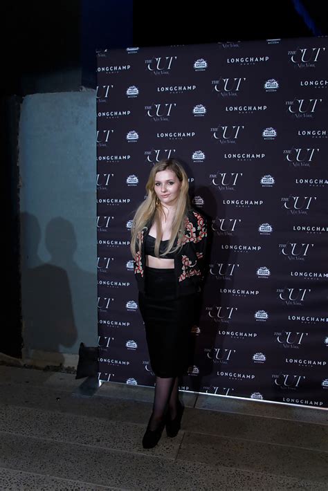 Abigail Breslin Porn Pictures Xxx Photos Sex Images 1644075 Pictoa