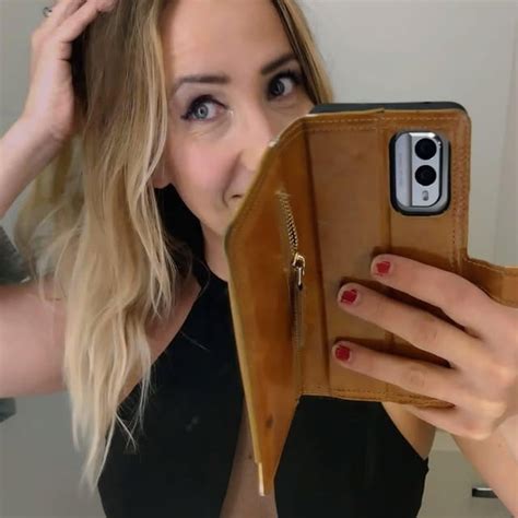 Tiia Rossi Tiiarossi • Threads Say More