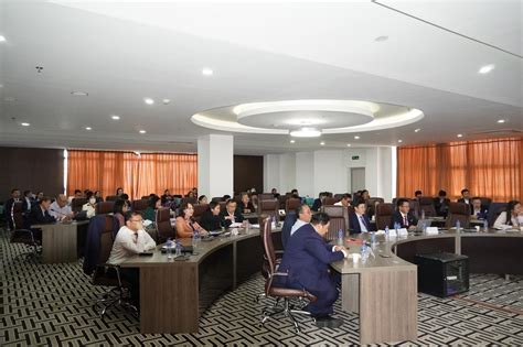 ҮНДСЭН ХУУЛИЙН ЭРХ ЗҮЙН ХҮРЭЭЛЭН МУИС