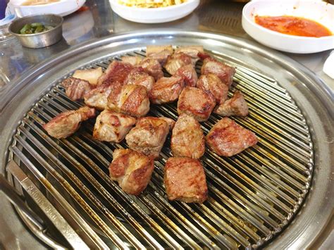 매탄동 맛집 근고기가 맛있는 삼성전자 정문앞 맛집 이모네 꽃돼지 Chadorricom