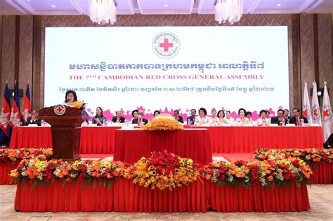 នាយឧត្តមសេនីយ៍ វង្ស ពិសេន ផ្ញើសារអបអរសាទរ និងគោរពជូនពរសម្តេចកិត្តិព្រឹទ្ធបណ្ឌិត ប៊ុន រ៉ានី