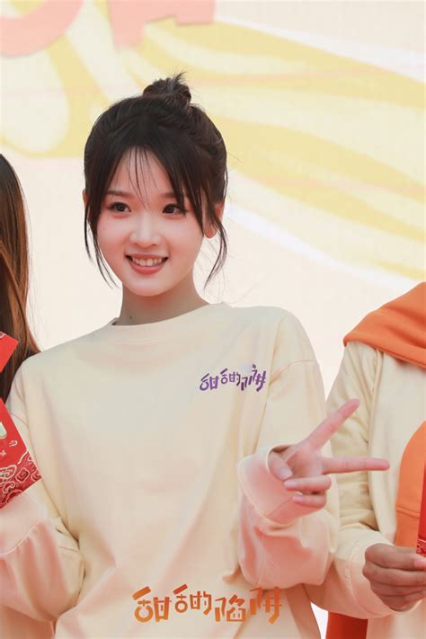 张淼怡首演厨师 搭档谢彬彬奔赴治愈之约 猫扑娱乐网