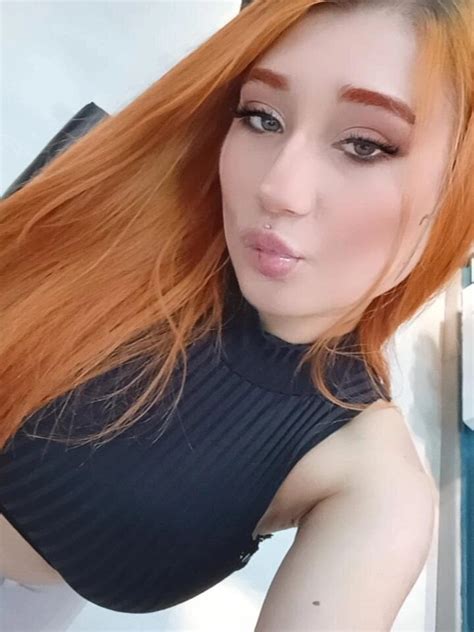 Mia Prescott Webcam Model Profile XHamsterLive