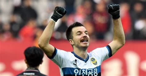 포토 인천 무고사 승리의 만세~