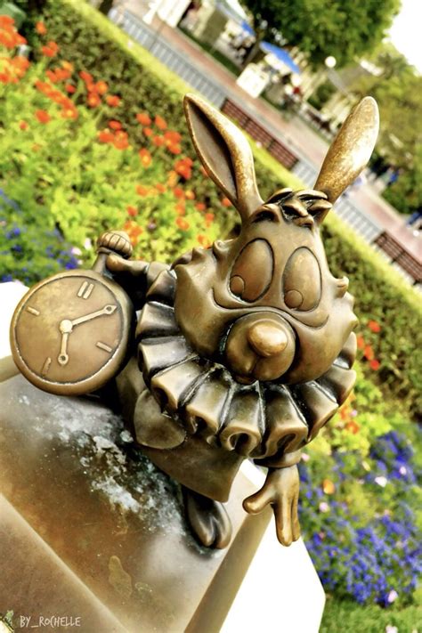The White Rabbit Alice In Wonderland • Disneyland Anaheim Disney