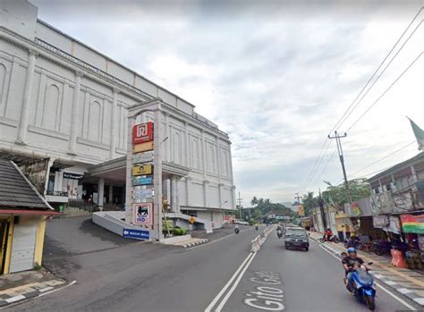 300 Meter Sch Mall Sleman Hook Siap Bangun