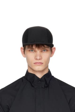 HOMME PLISSÉ ISSEY MIYAKE 黑色褶裥棒球帽 SSENSE
