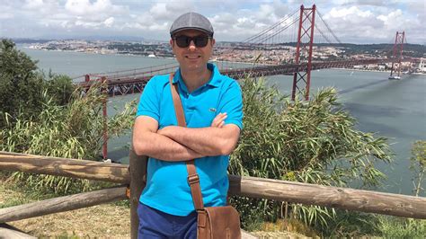 دکتر نوید نوری‌زاده متخصص گوش، حلق و بینی، فلوشیپ جراحی گوش و کاشت