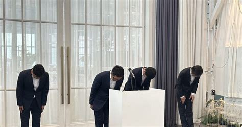 ‘빗썸 주가조작 의혹 원영식 초록뱀 회장 모든 직위 사퇴