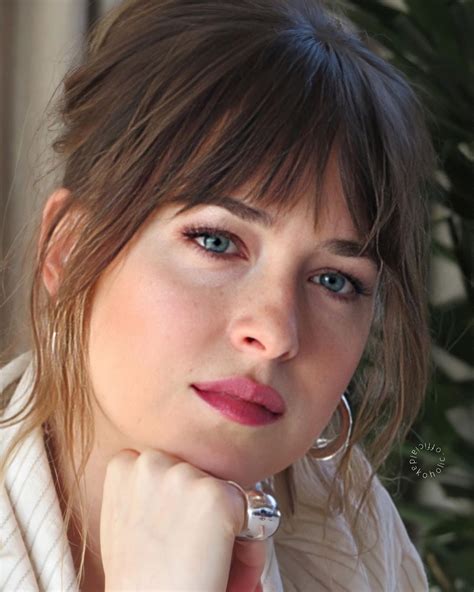 Dakota Johnson Bangs Artofit
