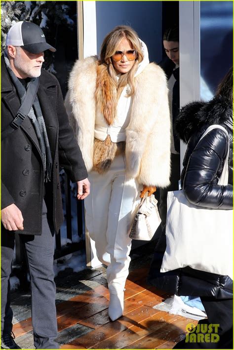 Jennifer Lopez Wears Spider Web Dress To Kiss Of The Spider Woman