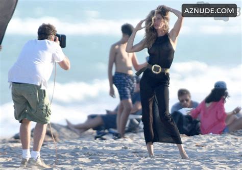 Gisele Bundchen Sexy Spotted Showing Off Her Hot Breasts For A Photoshoot In Florida Aznude