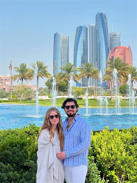 Quién Es Marian Ralph La Nueva Novia De Alejandro Hijo De Enrique