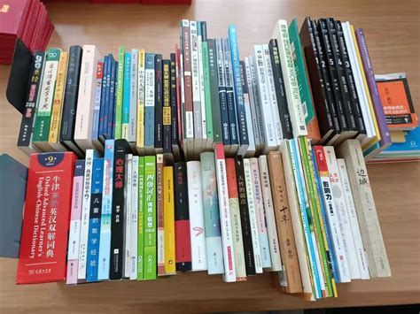 捐赠图书,学识流芳”毕业季爱心捐书活动顺利启动 西安培华学院 图书馆 捐赠图书,学识流芳”毕业季爱心捐书活动顺利启动 西安培华学院 图书馆