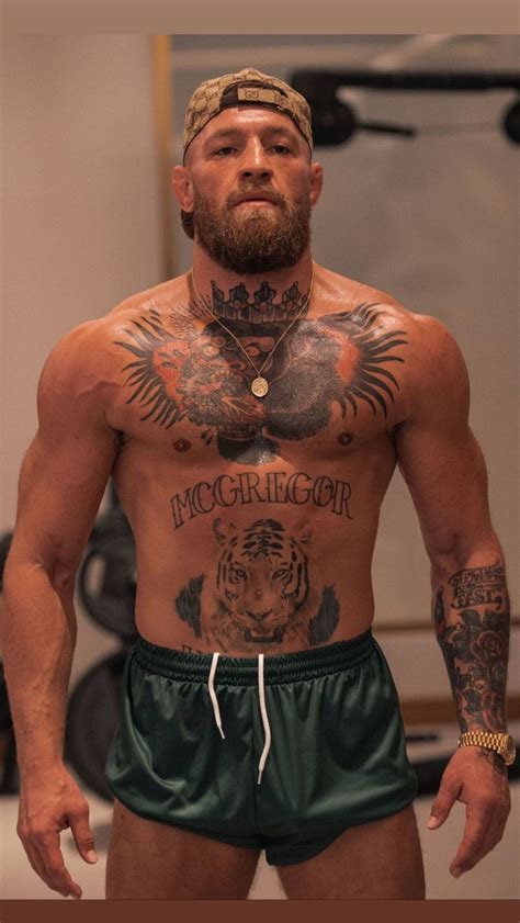 Photos Conor Mcgregor Shows Off His Insanely Muscular Physique