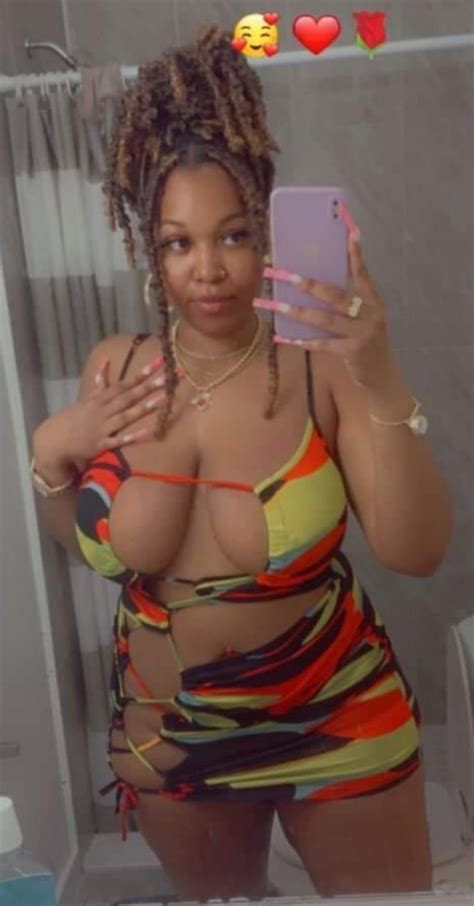 Sexy Bitches Shesfreaky