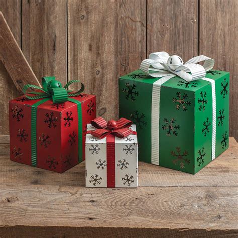 T Box Shaped Metal Christmas Luminaries Set Of Three Farmhouse