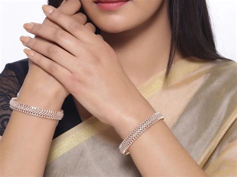 Gold Bangles With Zig Zag Design