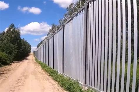 Podlaskie Trwa Budowa Zapory Elektronicznej Na Granicy Z Białorusią Zdjęcia Wideo Kurier