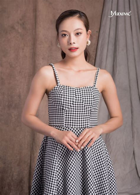 Set BỘ ĐẦm 2 DÂy CÚp NgỰc Áo KhoÁc TrẮng Đen MÓng RỒng Maxivic Fashion