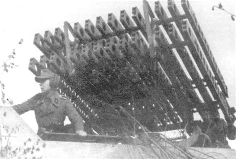 8 Cm Raketen Vielfachwerfer Auf Fahrgestell Maultier Germany Deu