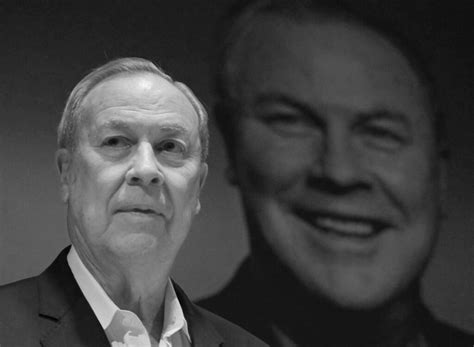 Preminuo Reditelj Bob Vilson