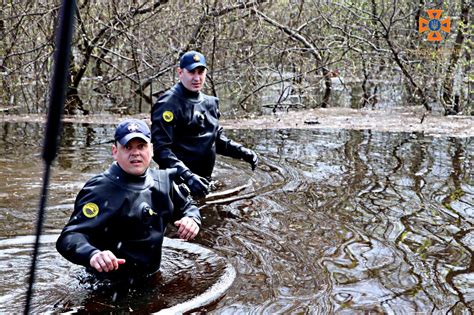 Затопление в Киеве ГСЧС показали эвакуацию людей из сел фото видео РБК Украина