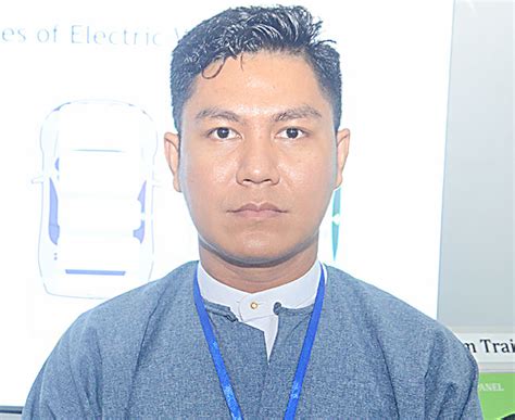 ၇၆ နှစ်မြောက် လွတ်လပ်ရေးနေ့အထိမ်းအမှတ် လူငယ်နှင့်စာပေအနုပညာပွဲတော်သို့ တက်ရောက်လာသူတို့