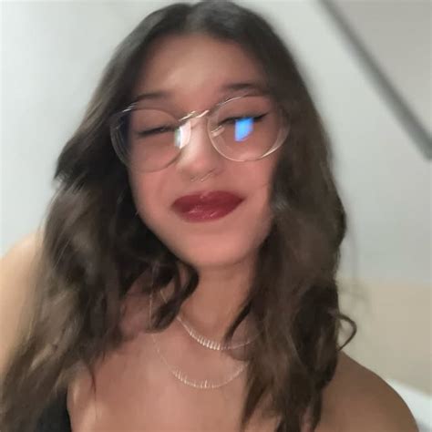 🦋 Xy Zoeee On Threads
