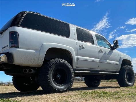2004 Chevrolet Suburban 2500 Wheel Offset Aggressive 1 Outside